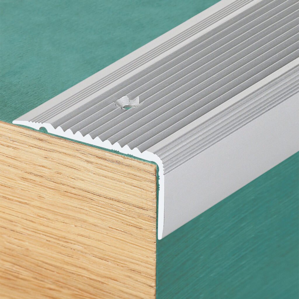 Trapneuzen | Voor elke trap het juiste profiel | Mapro B.V.